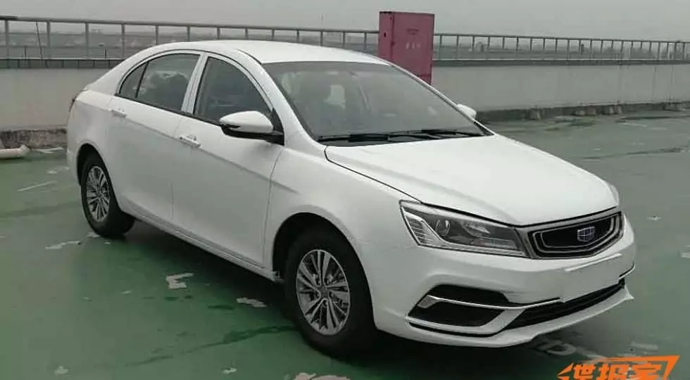 Το Geely προετοιμάζεται στην Premiere Updated Emgrand 7. Οι πρώτες φωτογραφίες 23039_1