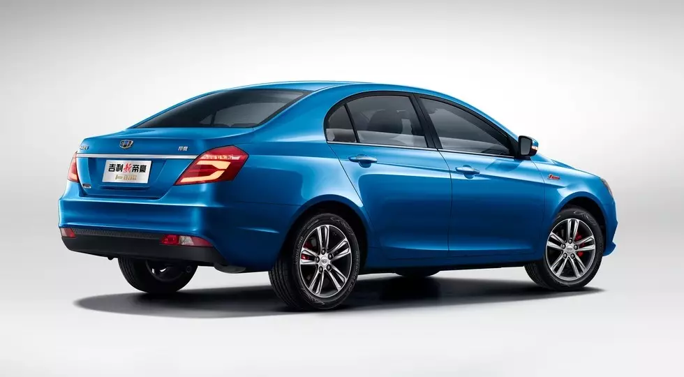 Το Geely προετοιμάζεται στην Premiere Updated Emgrand 7. Οι πρώτες φωτογραφίες 23039_4