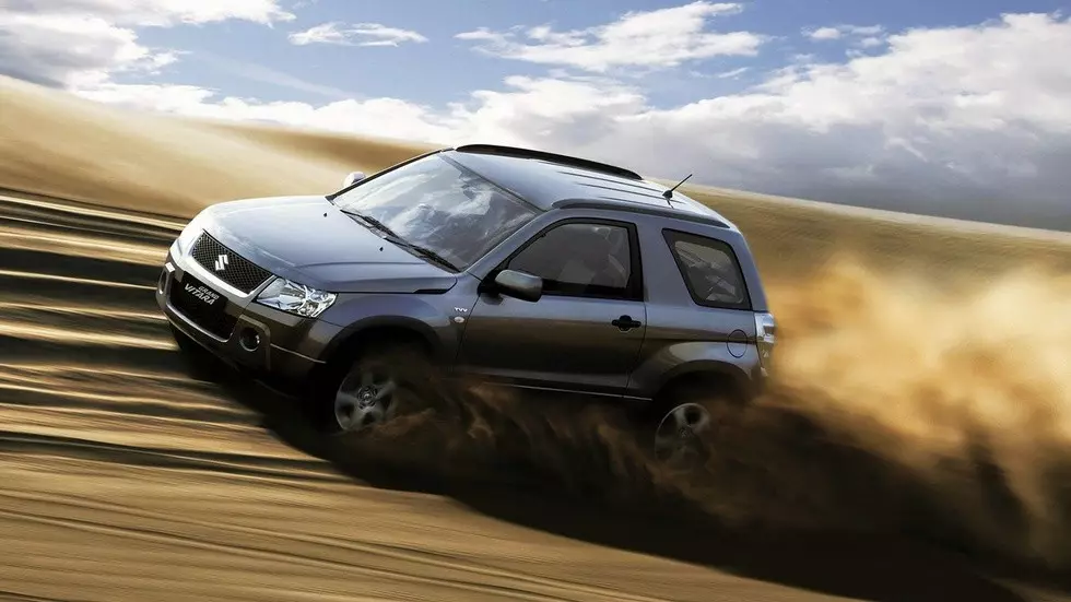 In the photo: Suzuki Grand Vitara 3-Door '2005-08