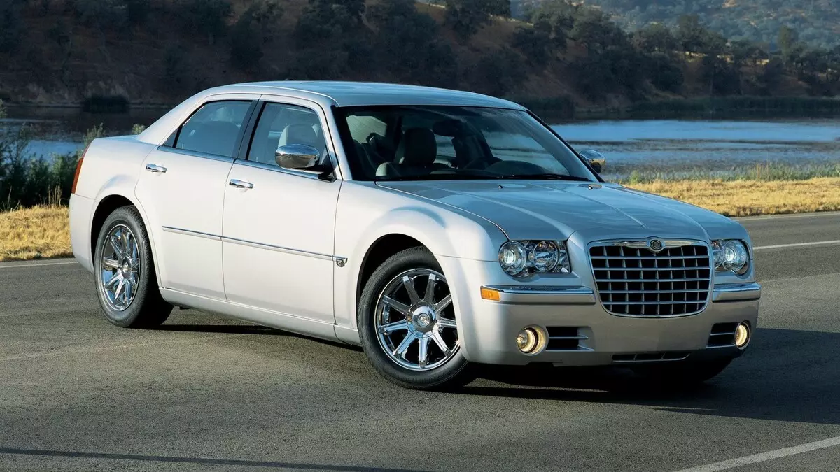 Լուսանկարում. Chrysler 300c (LX) '2004-07