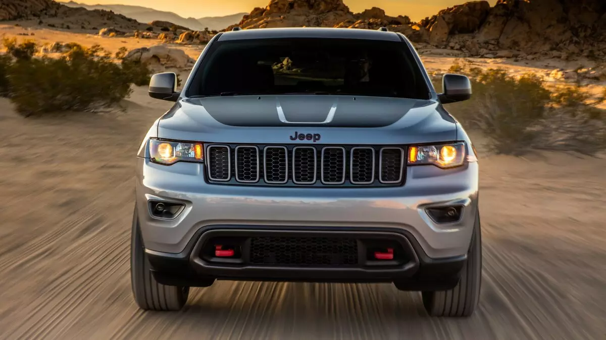 Անվտանգության Jeep Grand Cherokee- ն ամենաբարձր մակարդակի վրա էր 23099_1