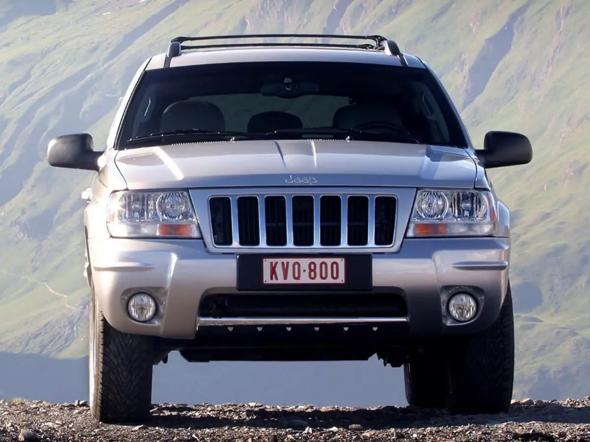 Jeep_grand_cherokee_overland_10.