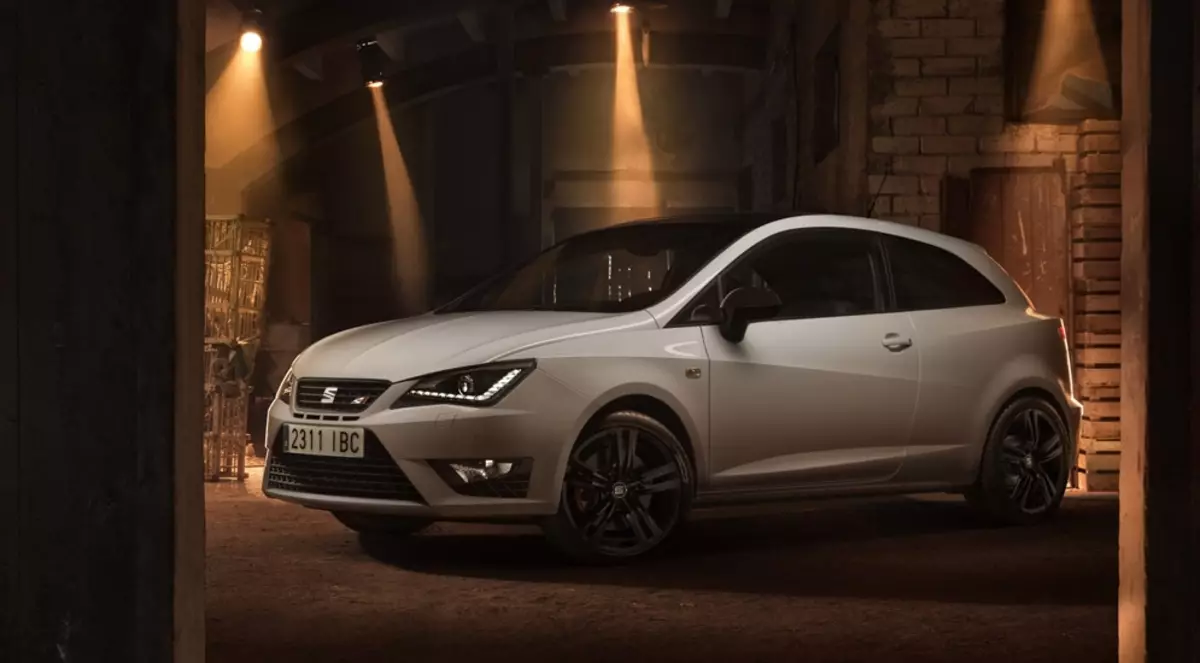 Baby Karate: Sëtz huet 192-staark Ibiza Cupra gewisen 23148_1