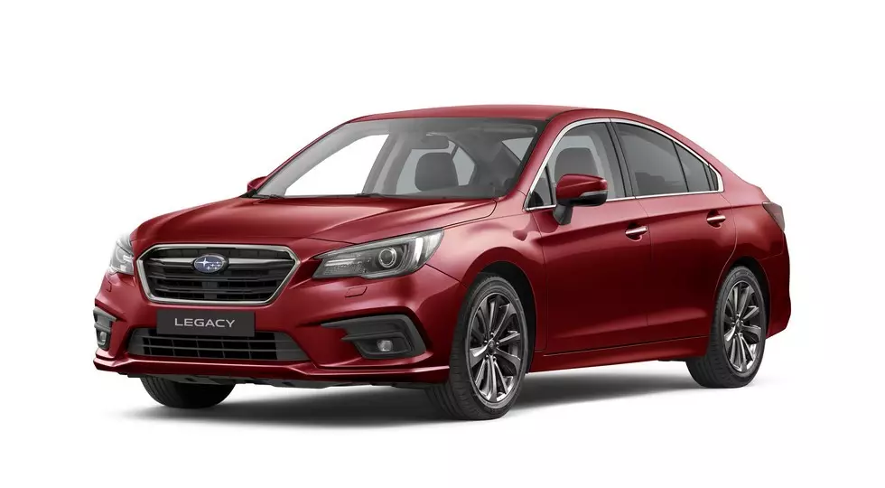 SEDAN SUBARU mirasy Russiýa gaýdyp geldi 23154_1