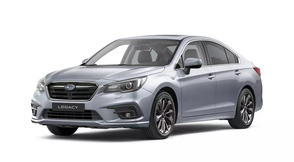 Bekende Russische prijzen Subaru Legacy 23155_1