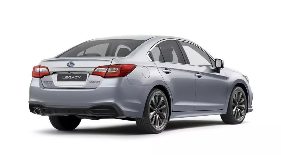 알려진 러시아 가격 Subaru Legacy. 23155_2