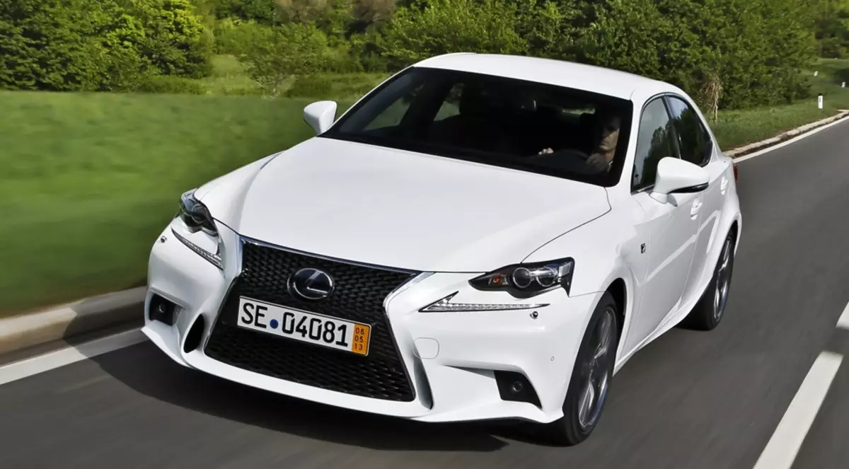 Toyota an de Lexus Hybriden huet déi profitabel unerkannt 23229_1