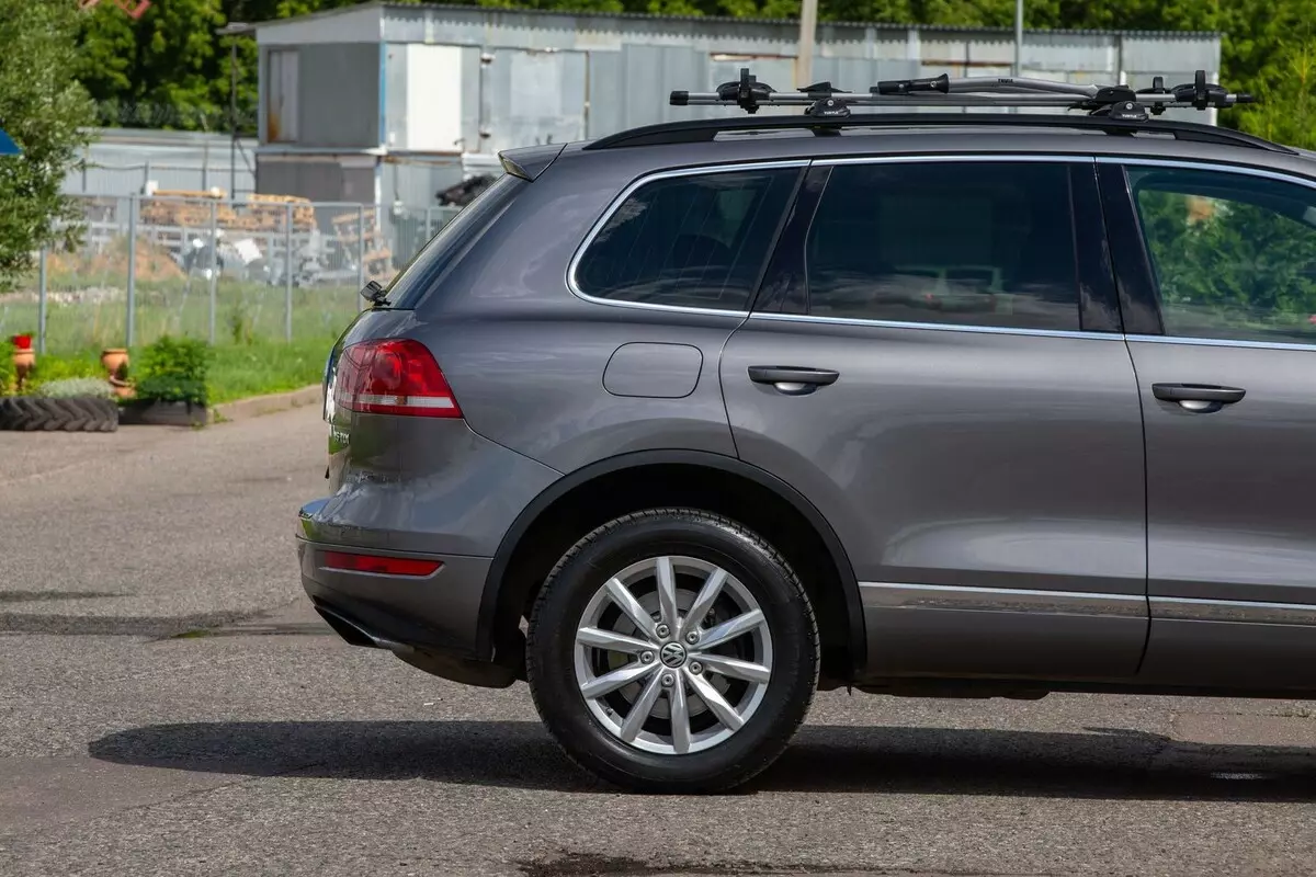 IVolkswagen Touareg II (7p) nge-Mileage: Umzimba, Salon, Ugesi 23271_3