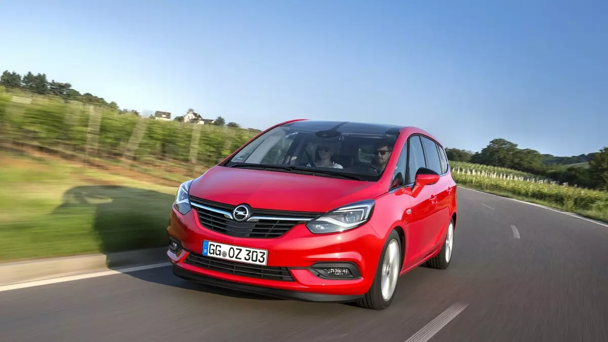 Il-produzzjoni tas-serje tal-CompactTVA Opel Zafira l-ġdida bdiet 23287_3