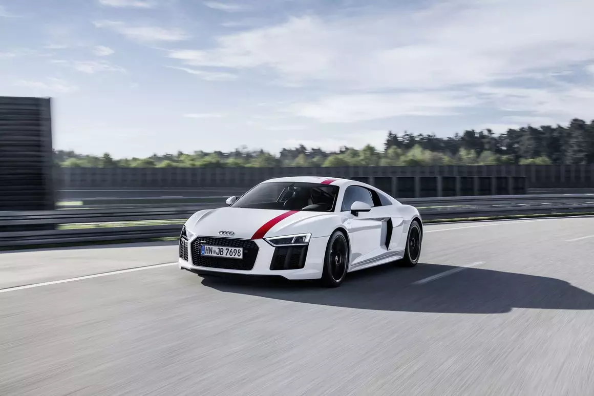 រថយន្តម៉ាក Audi R8 V10 RWS រថយន្តខាងក្រោយកង់ខាងក្រោយកង់ខាងក្រោយត្រូវបានបង្ហាញជាផ្លូវការ។ 23303_4