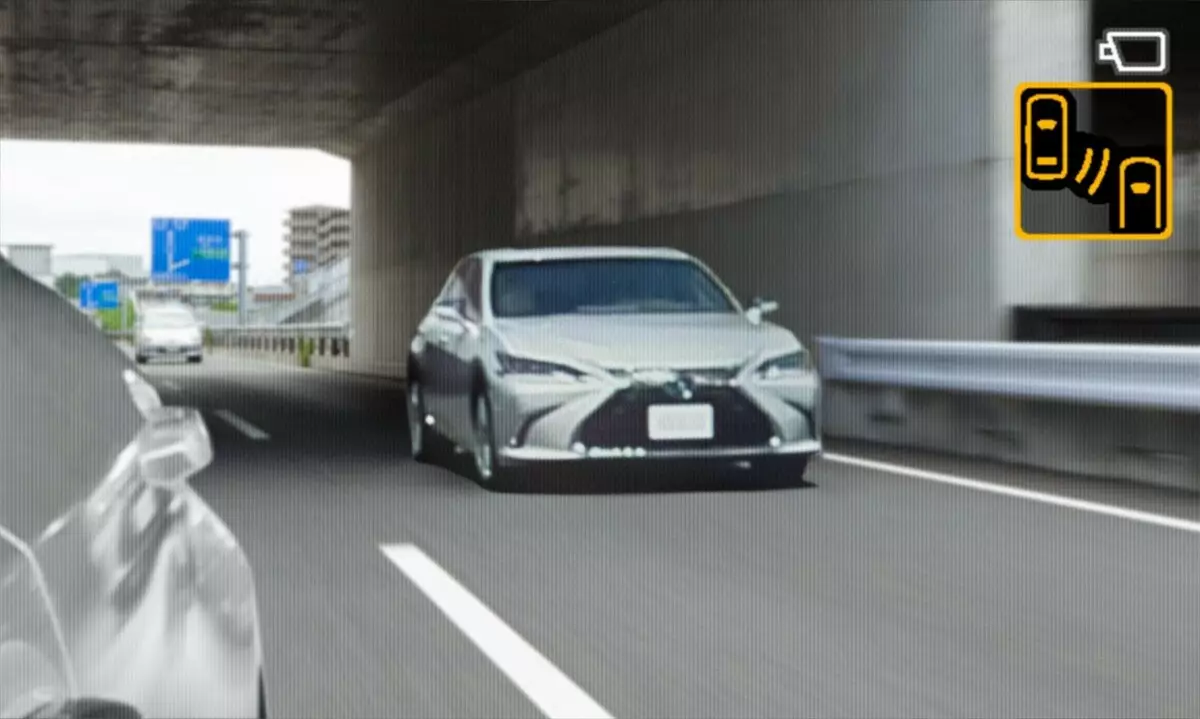 ミラーの代わりにカメラ：Lexusは最初にそれらをマスマシンに提供することを敢えてしました 23318_12