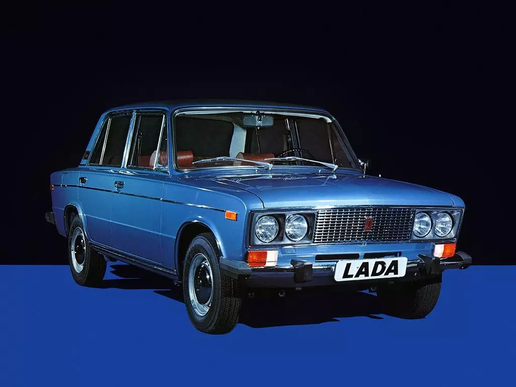 VAZ-2106 ve BMW 3 Serisi E21 karşılaştırın 23403_1