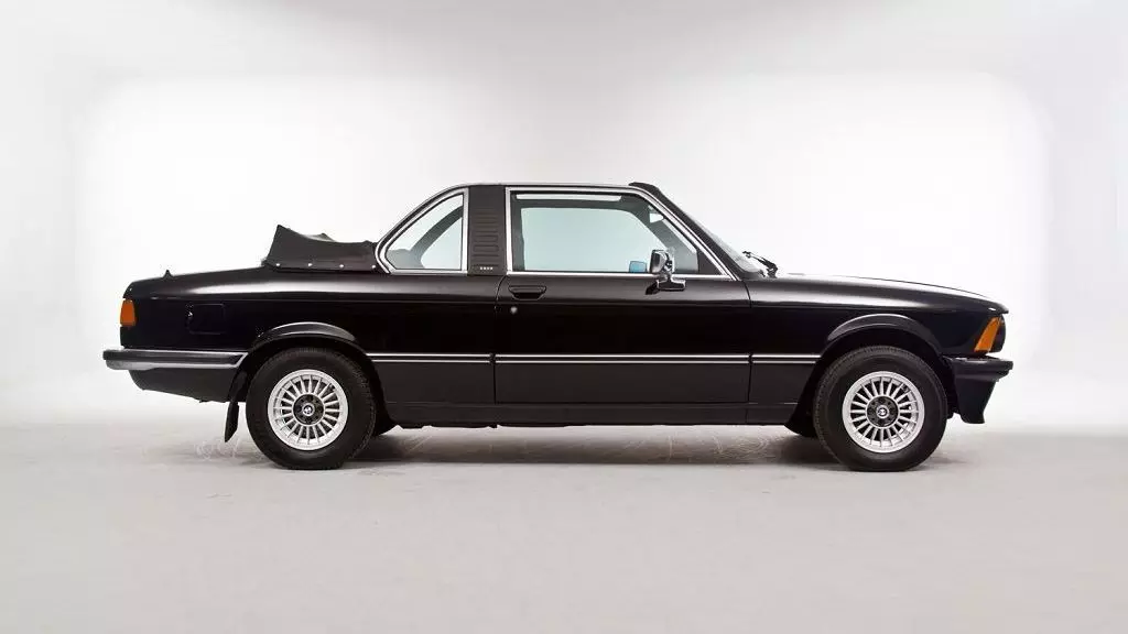 VAZ-2106 ve BMW 3 Serisi E21 karşılaştırın 23403_41