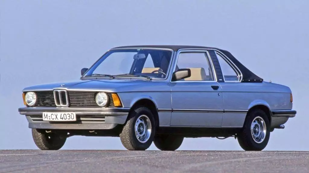 Fergelykje VAZ-2106 en BMW 3-searje E21 23403_42