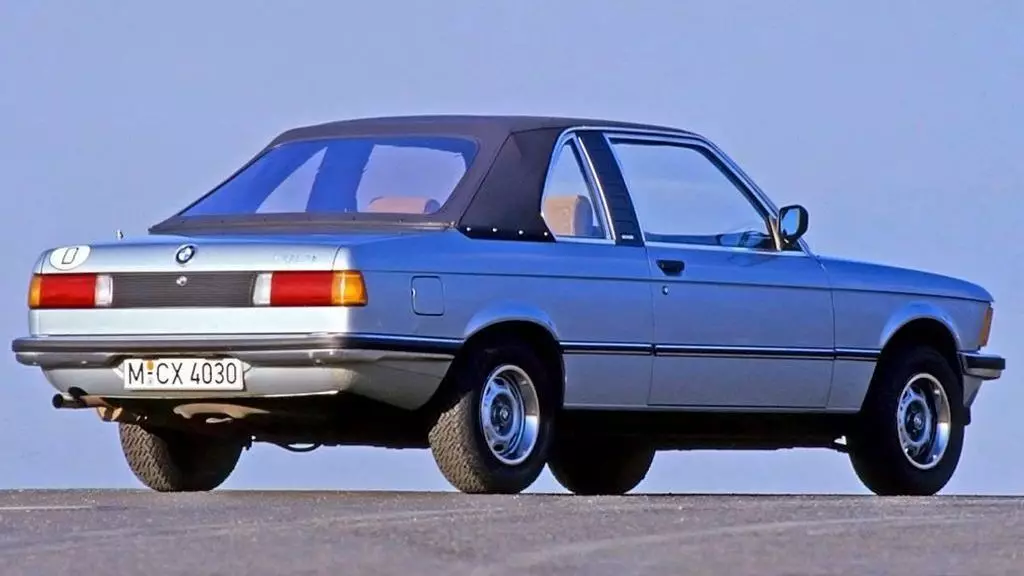 Comparar Vaz-2106 e BMW 3 Series E21 23403_43