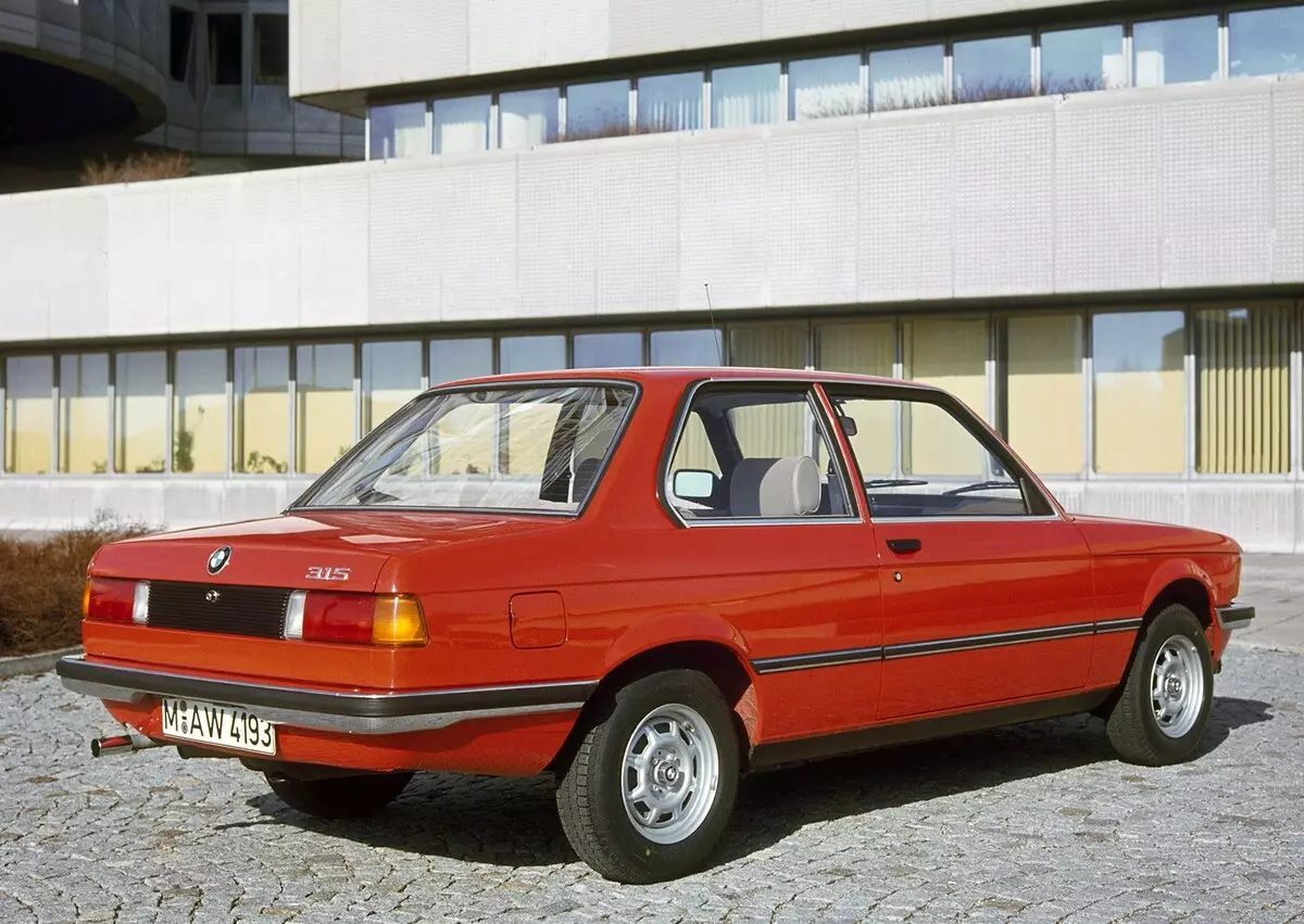 Fergelykje VAZ-2106 en BMW 3-searje E21 23403_47