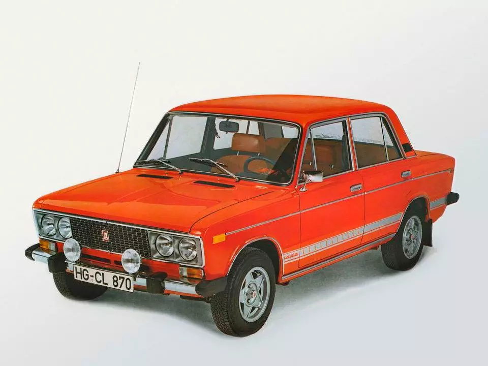 VAZ-2106 ve BMW 3 Serisi E21 karşılaştırın 23403_79