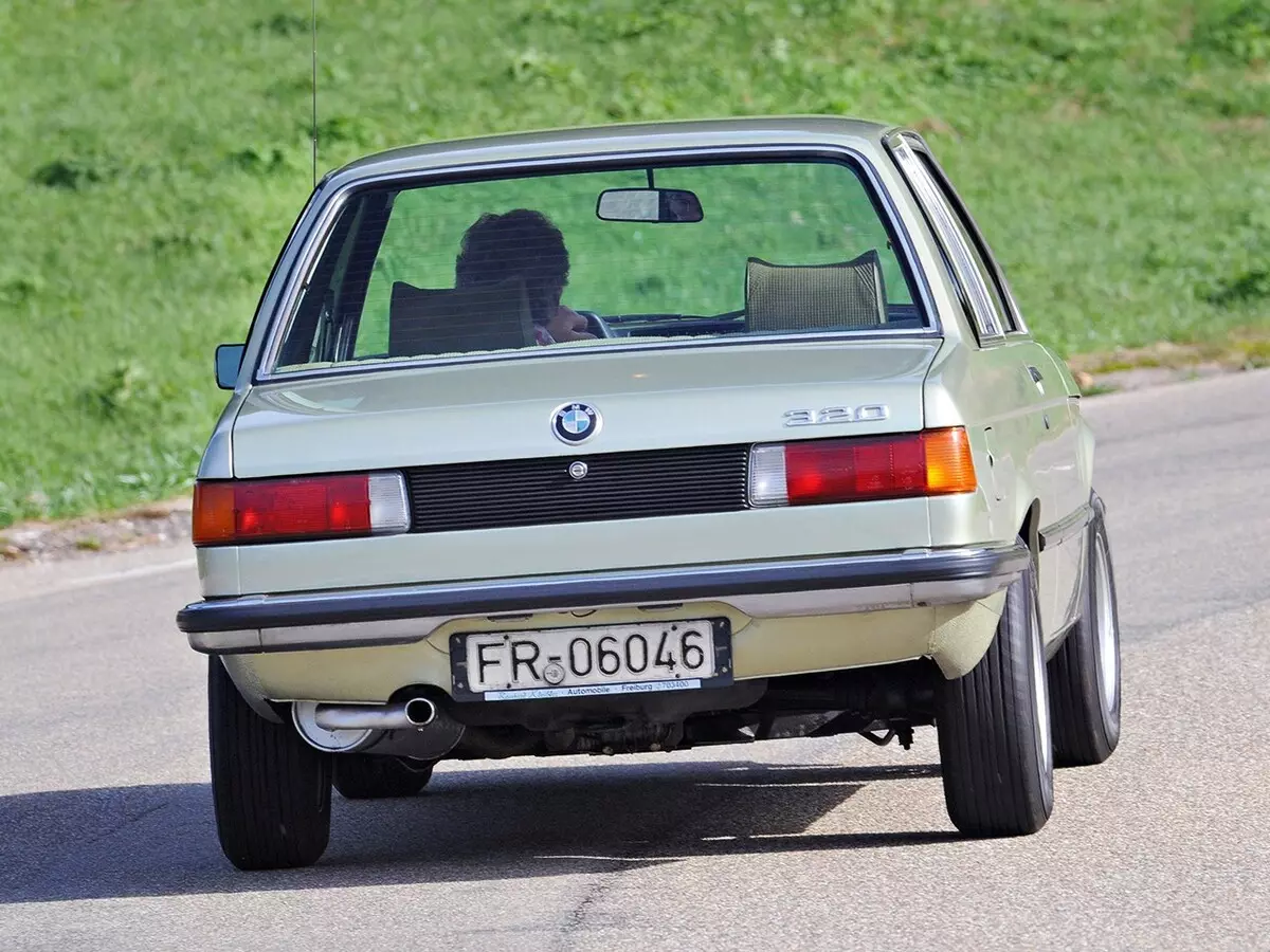 Fergelykje VAZ-2106 en BMW 3-searje E21 23403_99