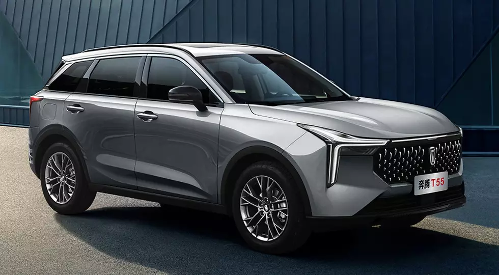 Faw Besttune T55 Crossover: Taille avec Kia Sportage, avec optique 