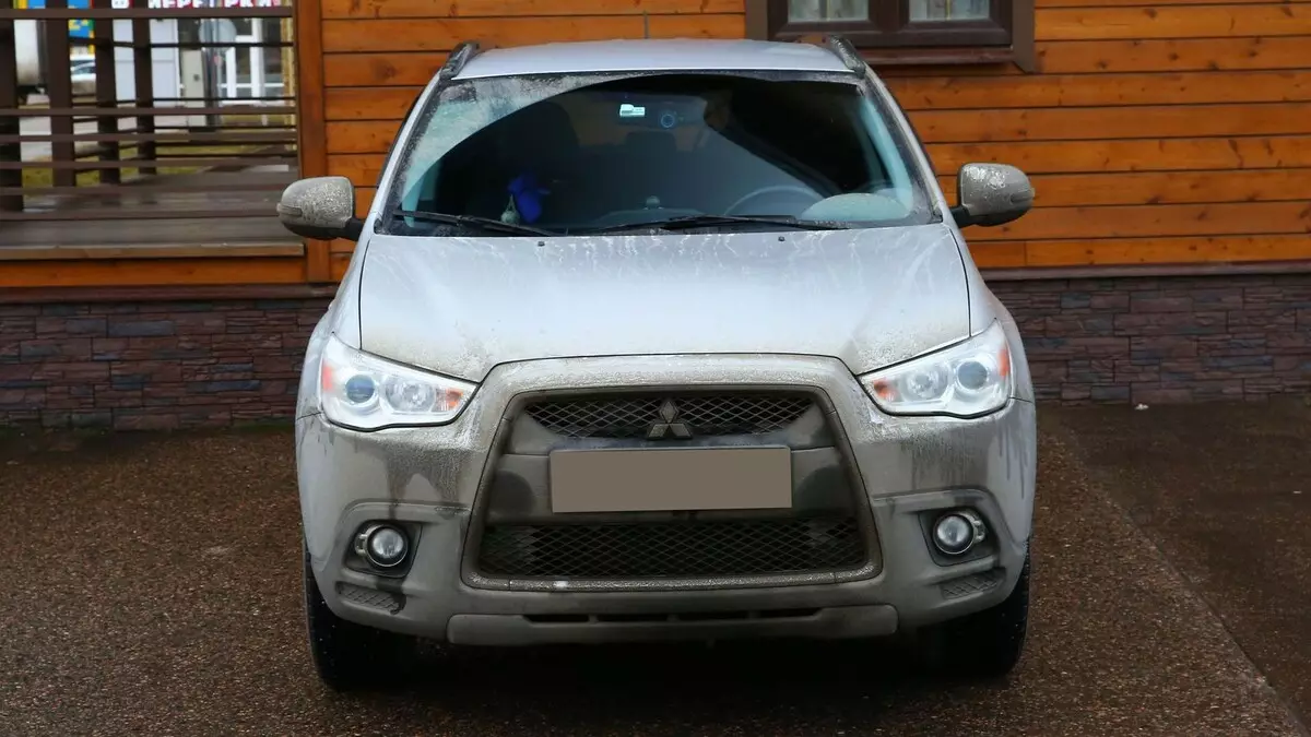 Mitsubishi ASX με χιλιόμετρα: Σώμα, σαλόνι, ηλεκτρολόγος, φρένα και ανάρτηση 23526_2