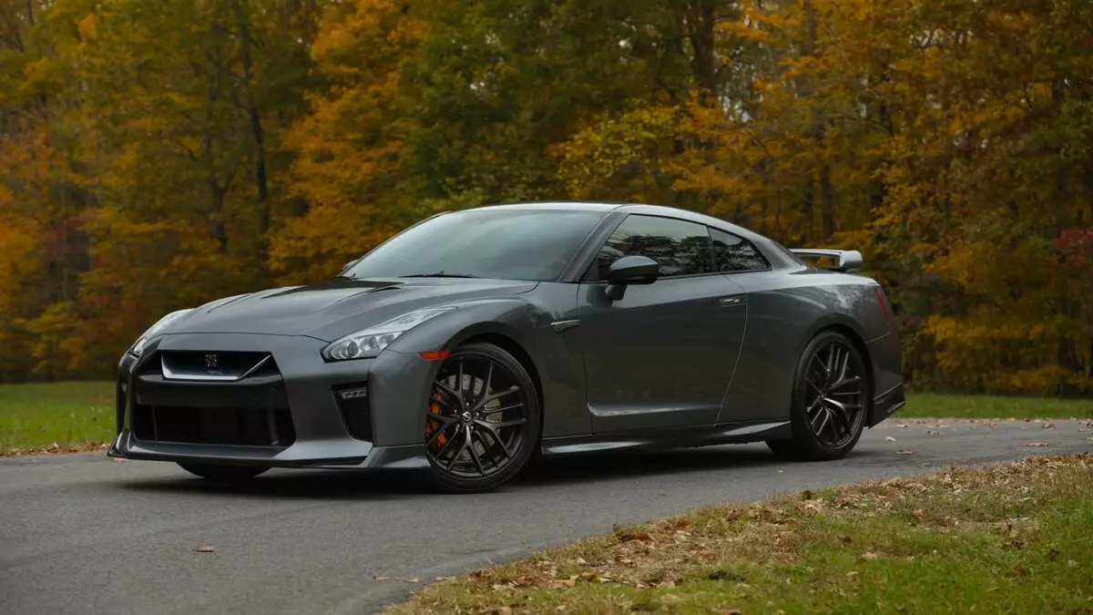 Nissan GT-R nke dị ọnụ ala dị ọnụ ala 23597_3