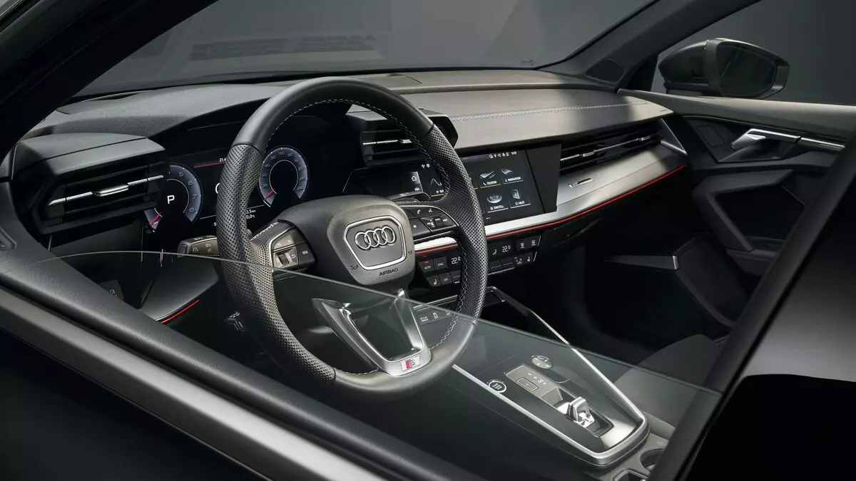 Novo Audi A3 com corpo sedan: longo e ainda mais 23639_6