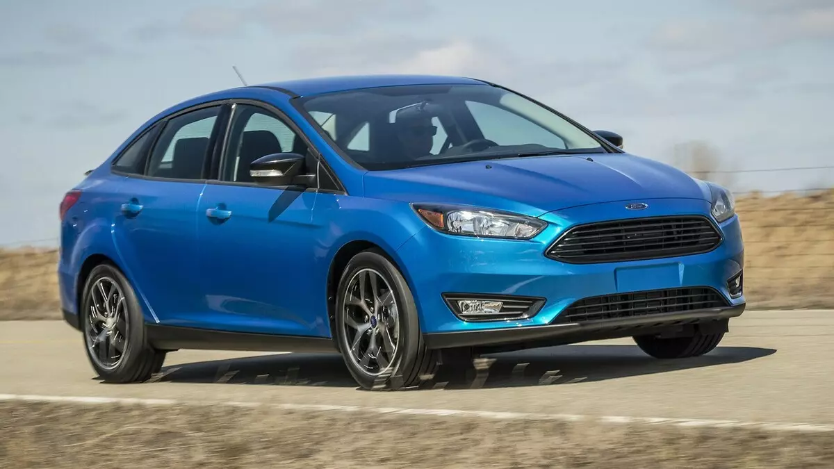 FORD_FOCUS_SEDAN_US-SPEC_5-1600X0-C-Default