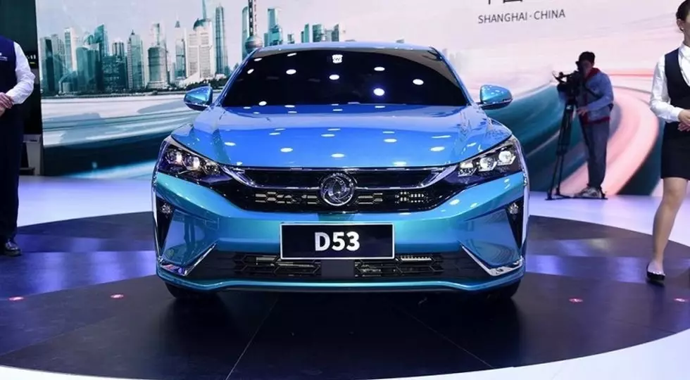 새로운 Dongfeng 세단 : 푸조 208 친척과 미래의 Opel Corsa 23722_2