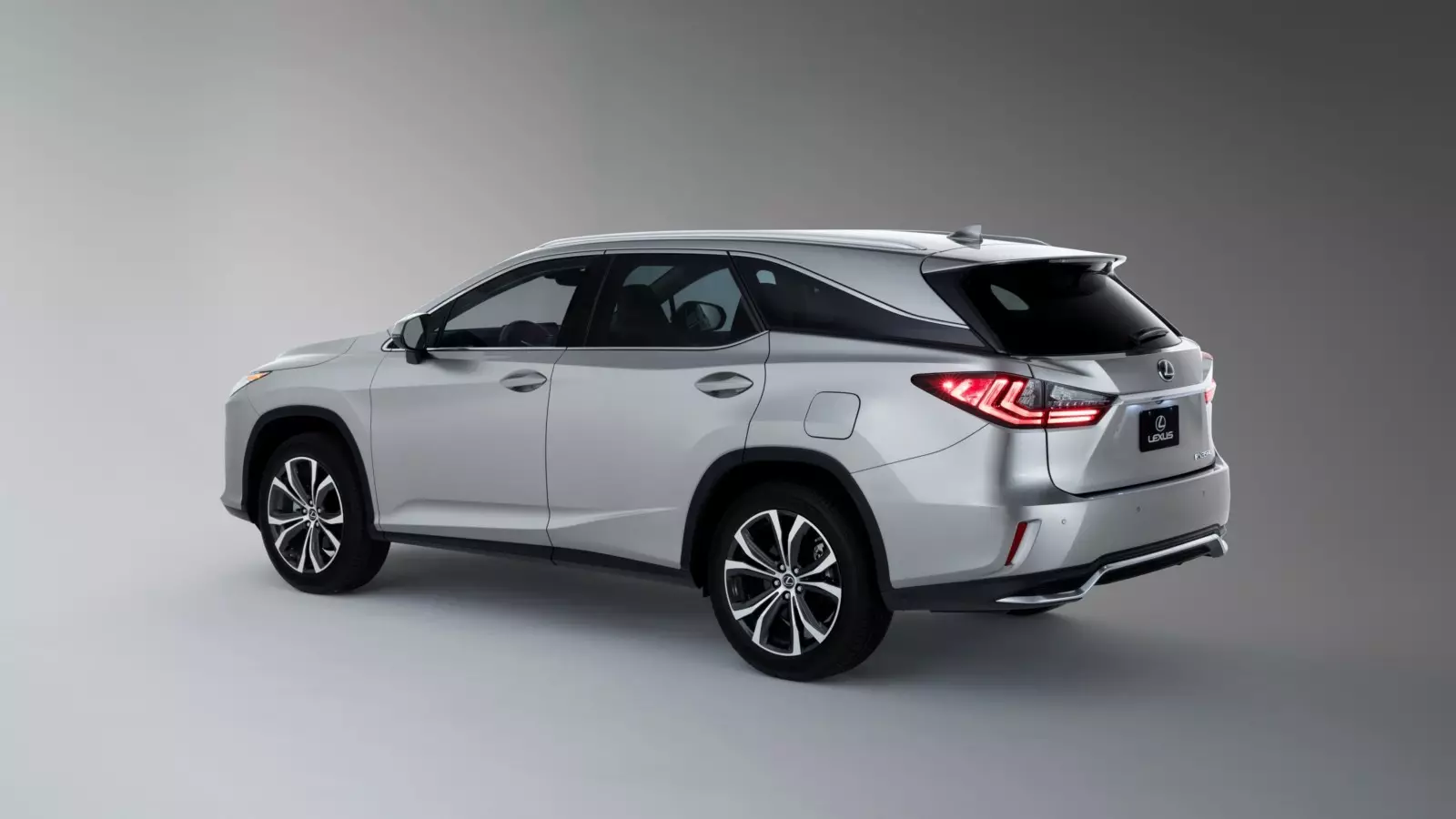 2018 Lexus RX 350L - Lexus USA 25.