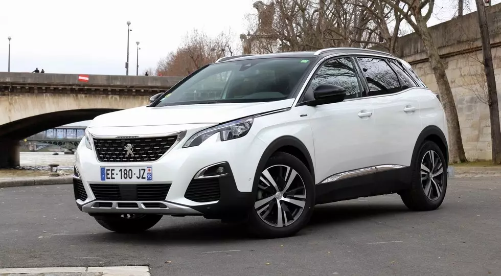 La rublo prezoj de la nova generacio Peugeot 3008 CrossOver-prezoj estas anoncitaj. 23792_1