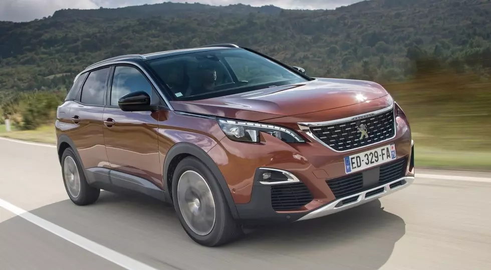 Fógraítear praghsanna Rúbal na Praghsanna Crossover Peugeot 3008 nua. 23792_7