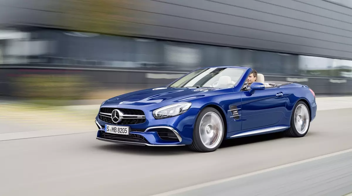 Mercedes-Benz SL het aan die première afgeklassifiseer 23837_10