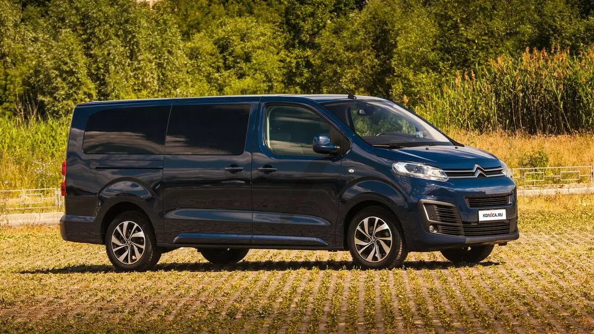 Inkanyezi enenkanyezi ithi ... Test drive drive spaceter kanye ne-hyundai h1 23888_10