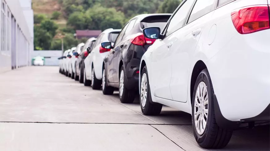 Las autoridades denegadas: comprar autos sin garaje no serán prohibidos 23905_1