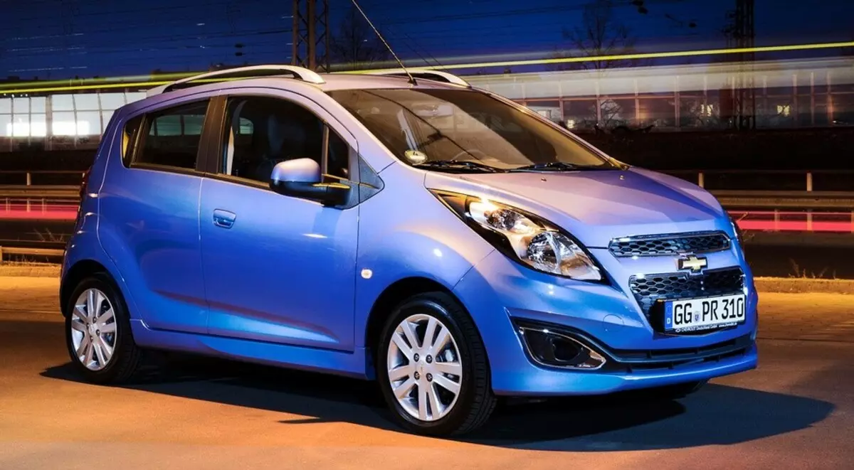 Chevrolet trae ao mercado Spark Antigo xeración con novo deseño 23936_5