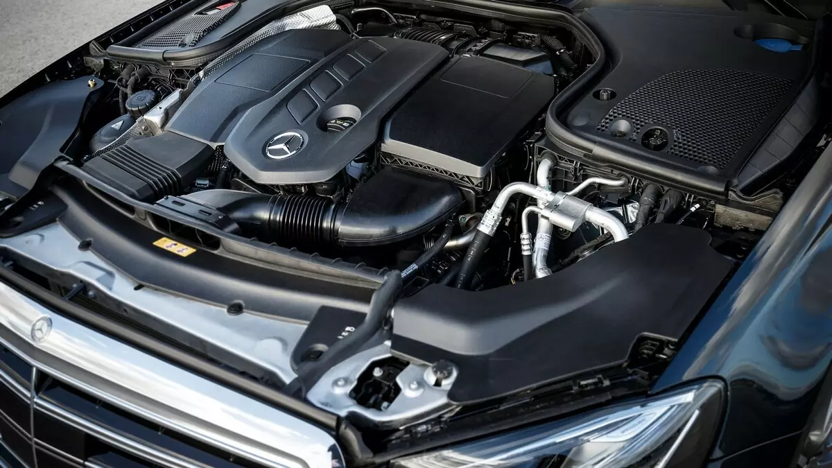 BMW 520D και εταιρεία: Επιλέξτε ένα διάσημο ντίζελ Sedan για 3 εκατομμύρια ρούβλια 24067_38