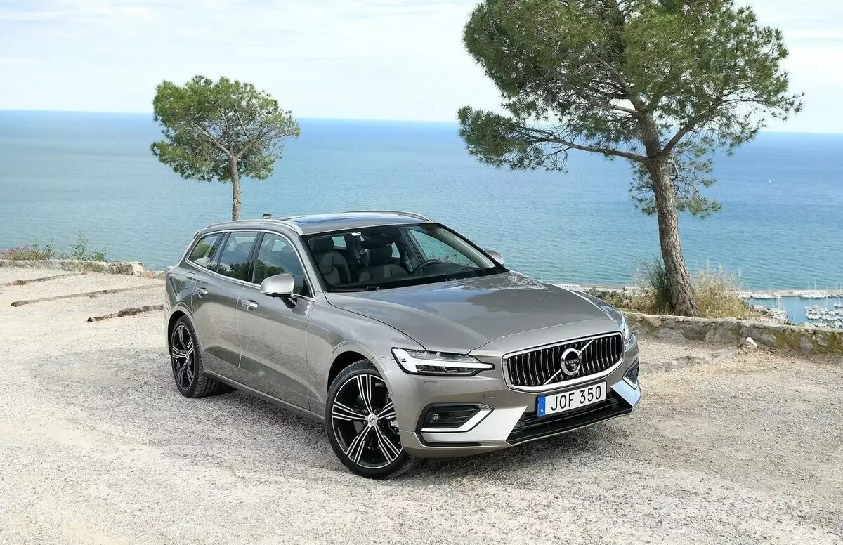 The first Tests of Volvo V60: noisy motor and a non-historical 