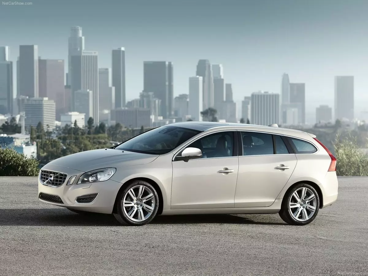 Volvo V60 бар 100 000 км: ойын-сауық және лайнердің тозуы 24141_4