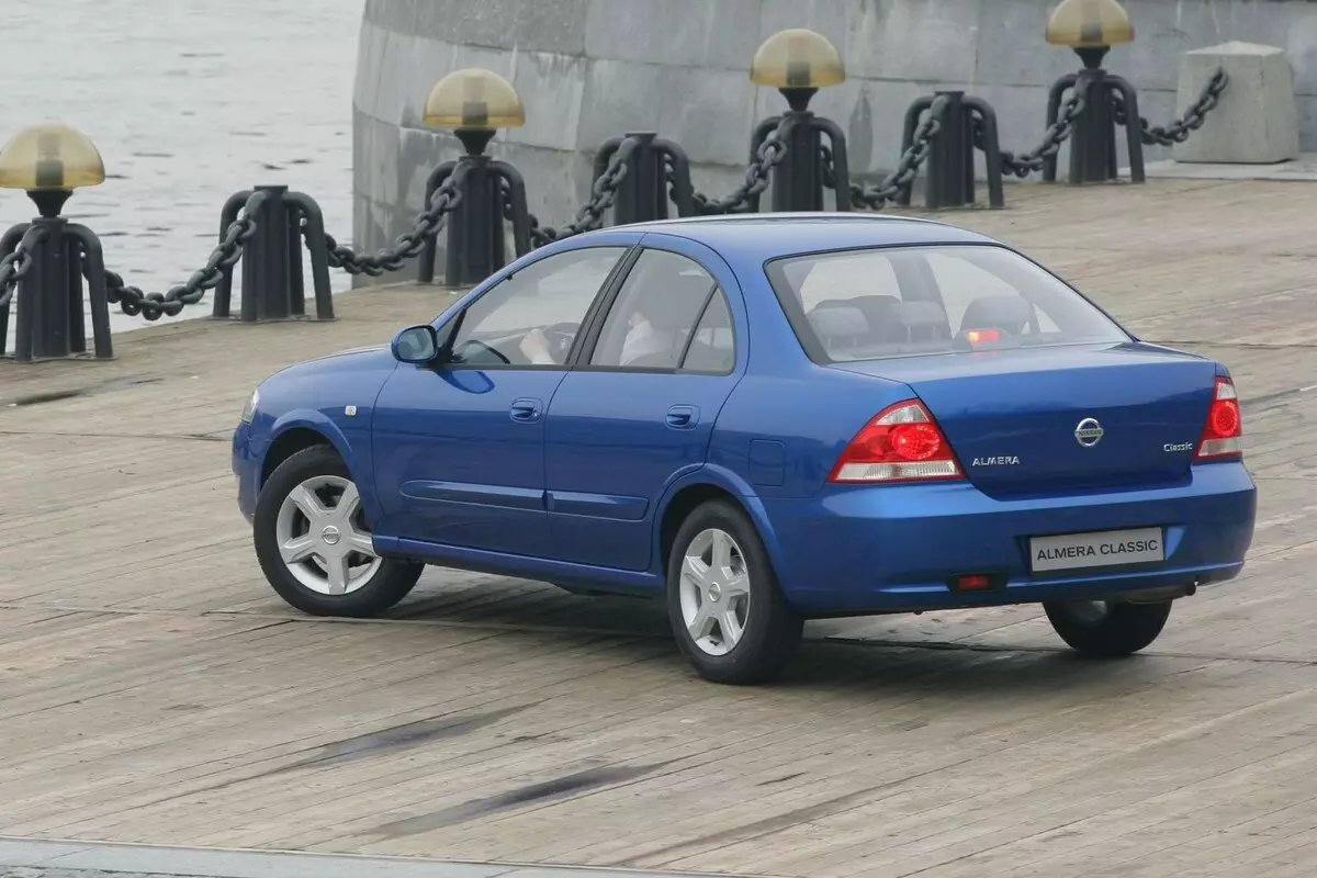 NISSAN ALMERA CLASSIC B10: Recenzie, profesionály a nevýhody 24142_9