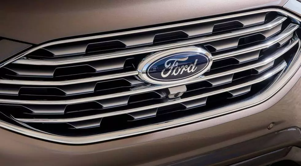 Ford အစွန်း crossover အသစ်တစ်ခုကိုလက်ခံရရှိခဲ့သည် 24206_7