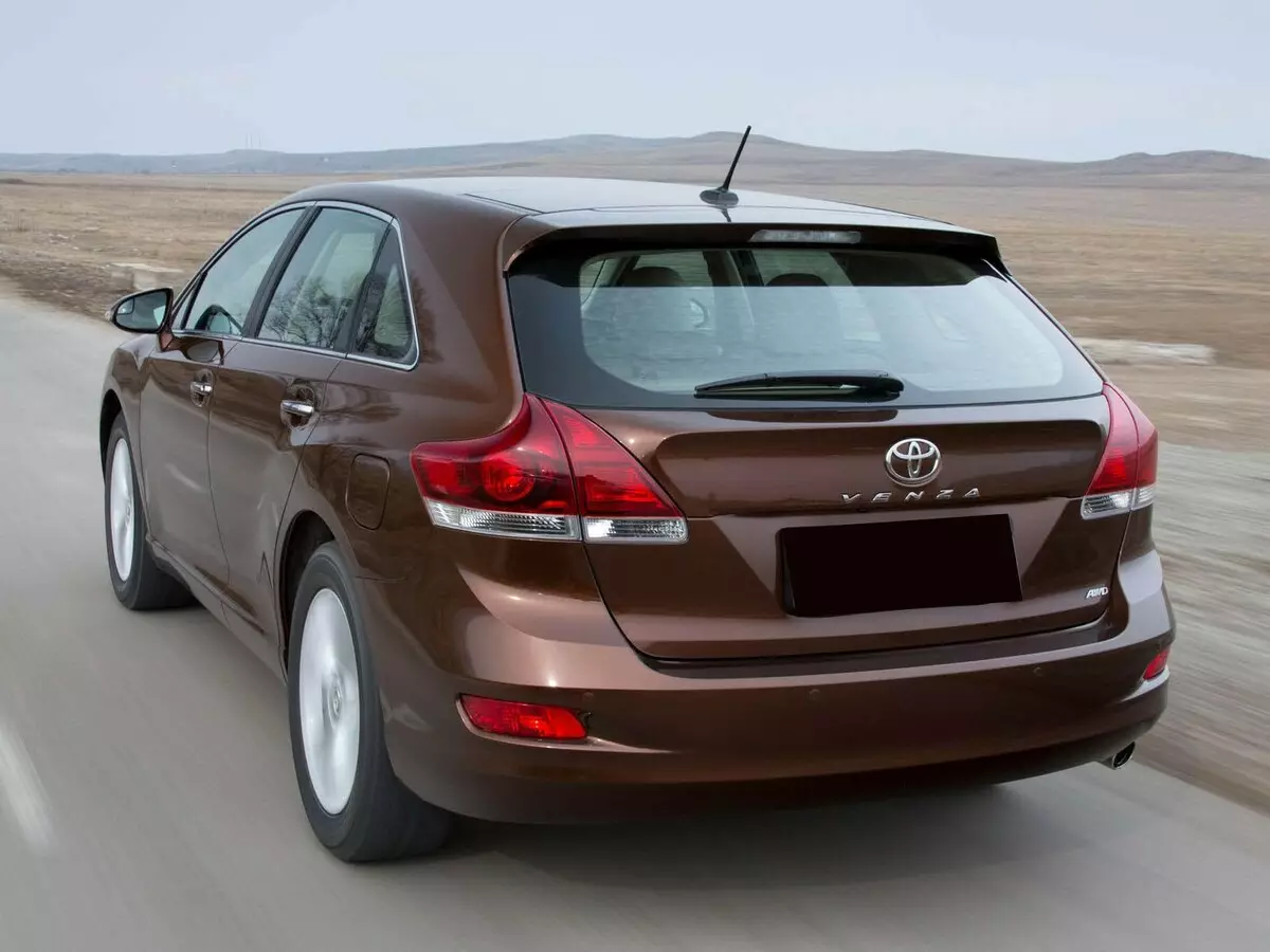 Toyota Venza: Yorumlar, Artıları ve Eksileri 24213_13