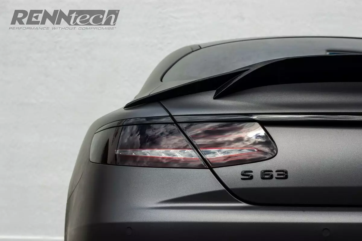 Atelier Renntech menunjukkan versi stealth dari Mercedes S63 AMG Coupe 24301_6