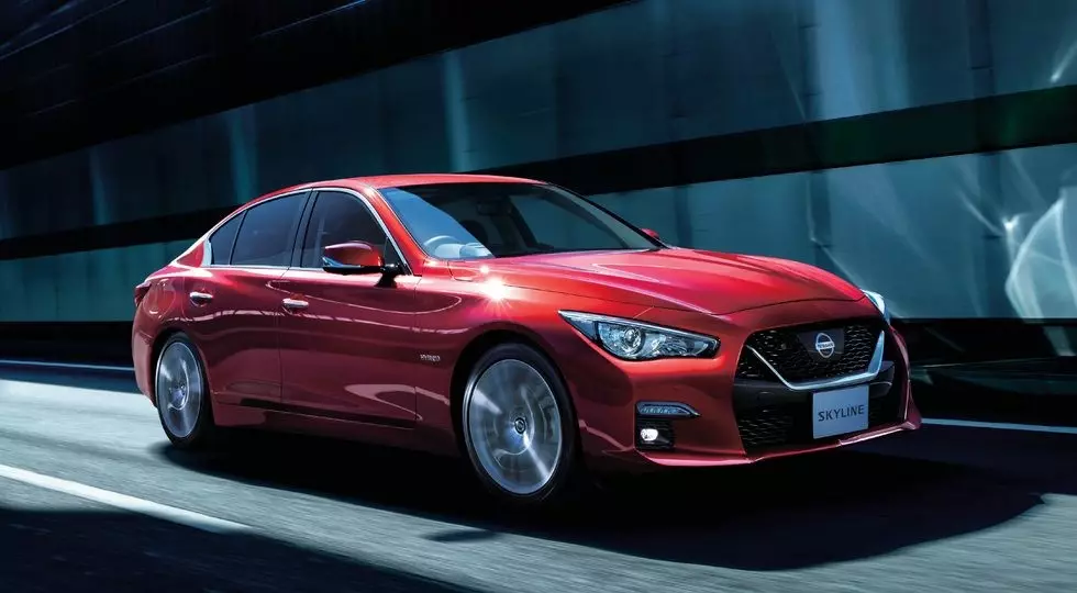 Nissan Skyline updated before the original Infiniti Q50: hands on the steering wheel now you can not keep 24400_10