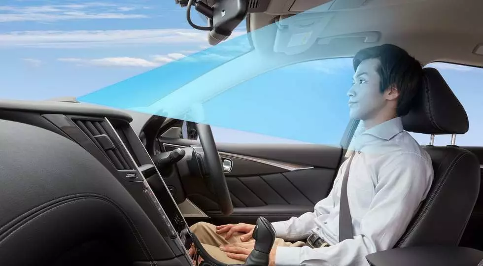 Nissan Skyline atualizado antes do Infiniti Q50 original: Mãos no volante agora você não pode manter 24400_8