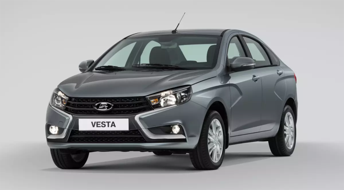 Die netwerk het foto Lada Vesta verskyn met twee-kleur liggaam 24540_2