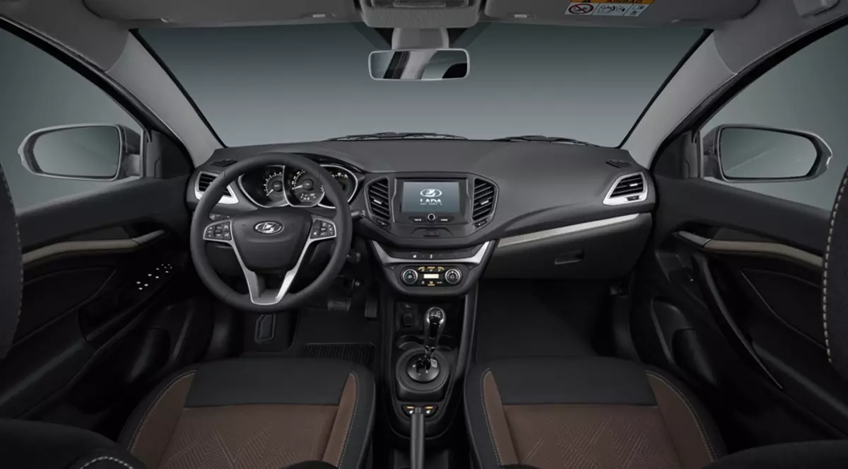 Lada_vesta_plutan_interior_002 (2) .jpg