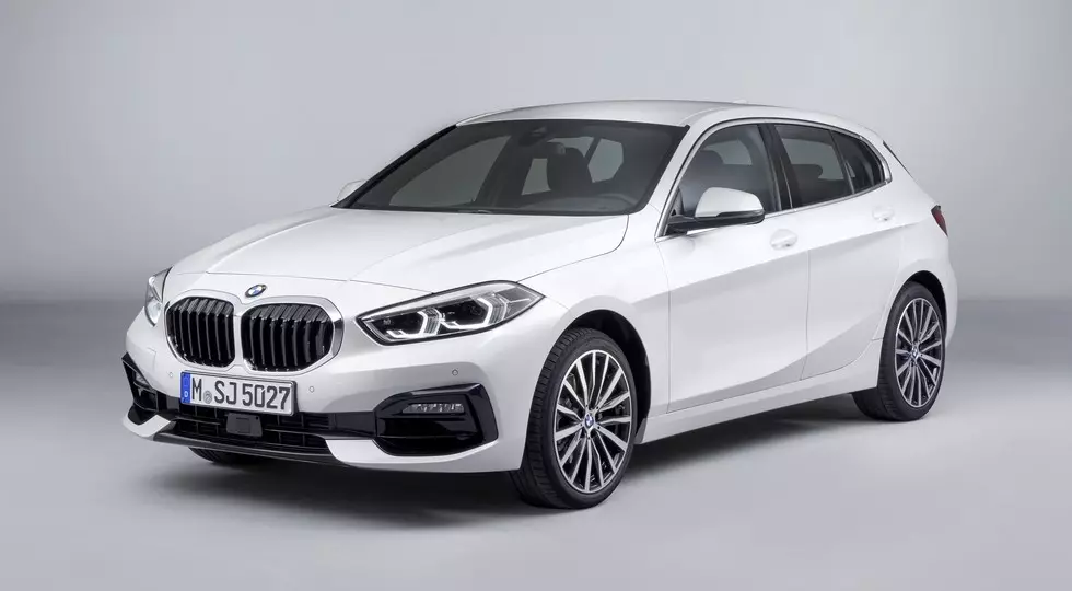 Ny BMW 1-serie: Nå med forhjulsdrift, og M-versjonen har blitt svakere 24620_1