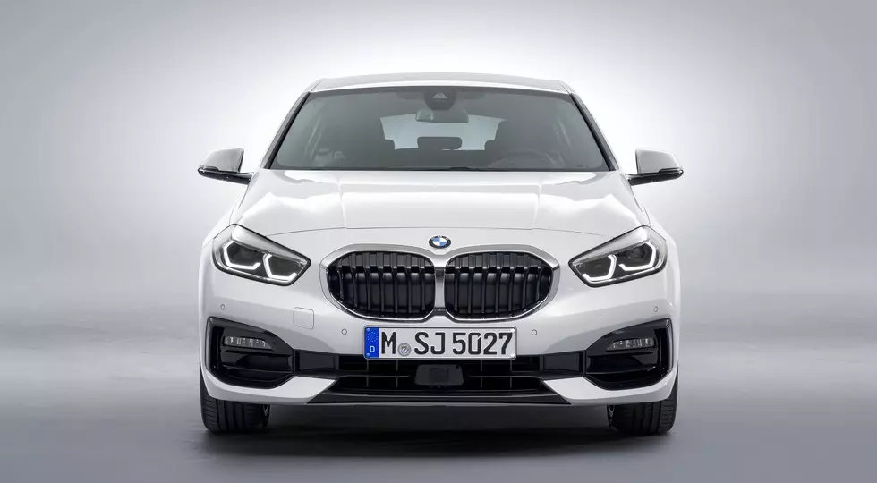 Seri BMW 1 baru: Sekarang dengan penggerak roda depan, dan versi M telah menjadi lebih lemah 24620_2
