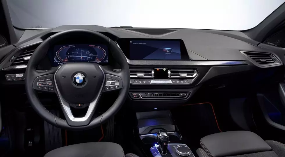 Uus BMW 1 seeria: nüüd esirattaveoga ja M-versioon on muutunud nõrgemaks 24620_5