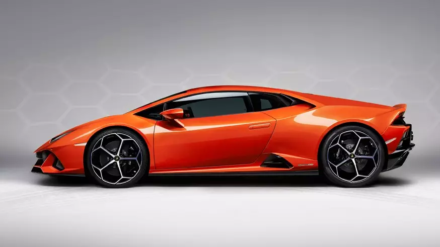 Lamborghini_huracan_evo_57